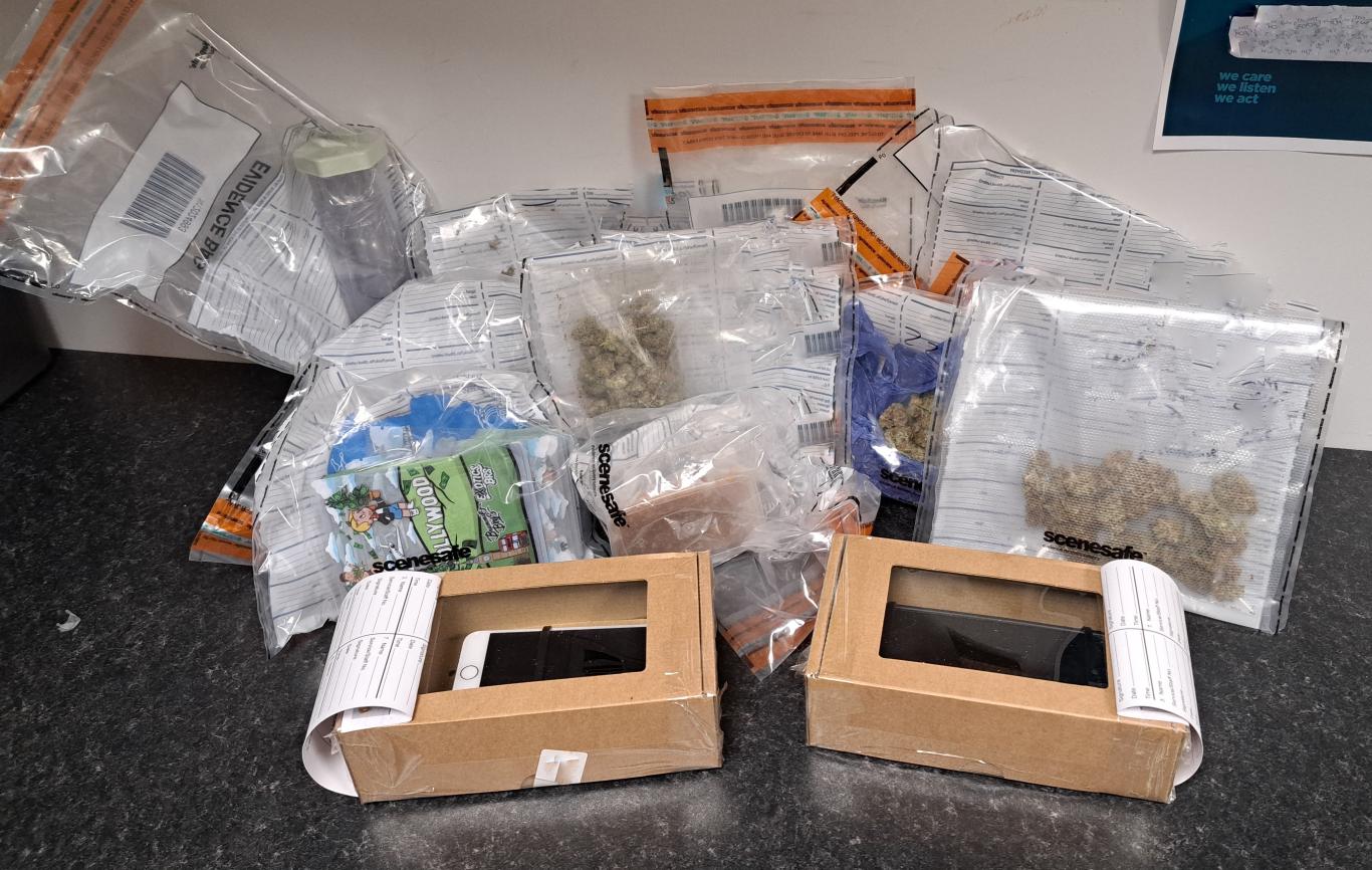 Man arrested following the discovery of suspected class B drugs ...