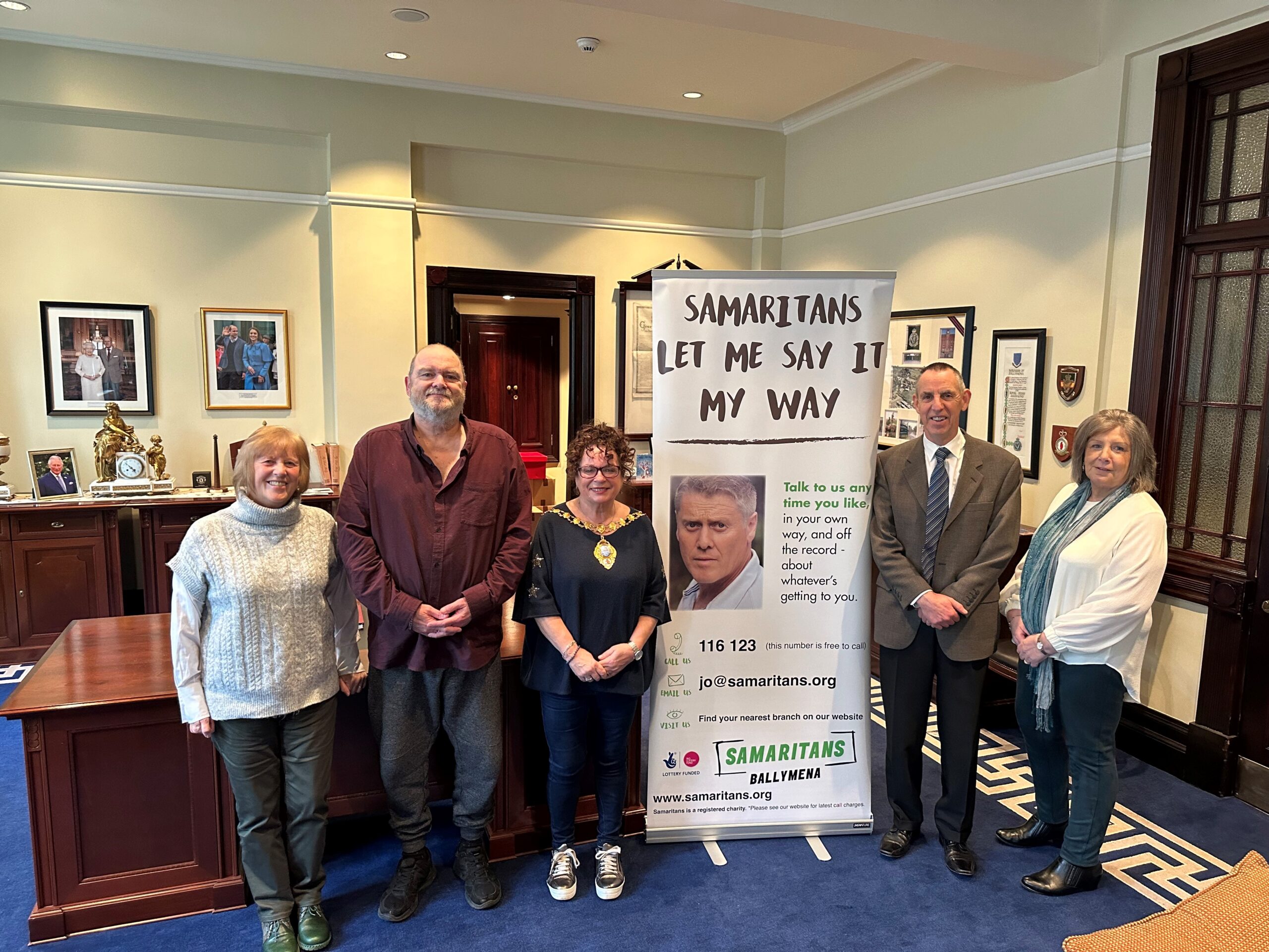 Mayor meets local Samaritans volunteers - Northern Ireland Online